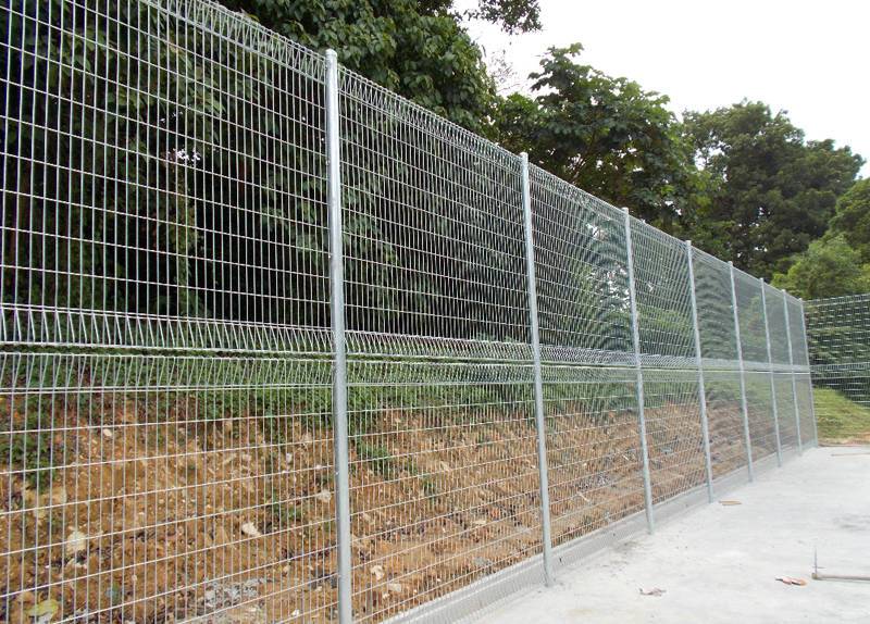 BRC fencing , Roll Top mesh fence